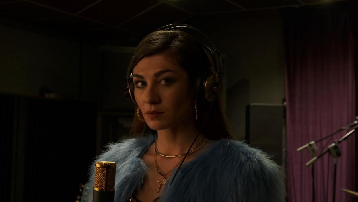 KAD DOĐEŠ IZ PROVINCIJE „GLADNIJI SI” Glumica Jelena Mur otkriva sve o nastavku serija „Pevačica ...